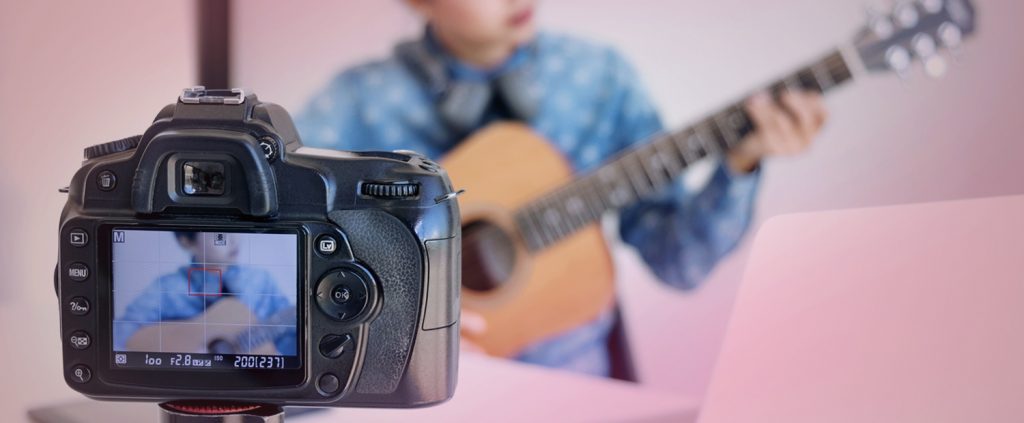 30 Live Streaming Content Ideas for your Next Live Videos - ManyCam ...